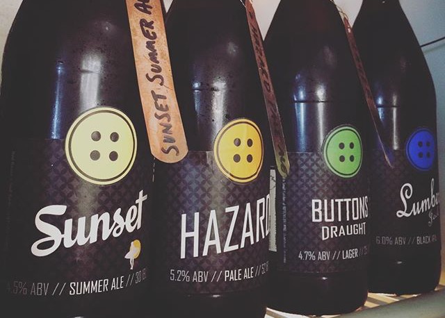 BUTTONS BREWING – Beer From the North-West